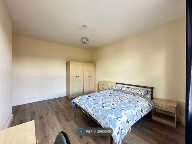 Gosforth, Newcastle Upon Tyne NE3, 3 bed flat to rent, £1,260 pcm | PrimeLocation