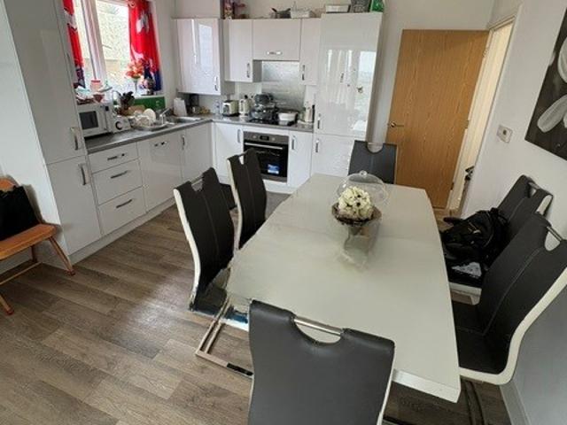 Goshawk Court, Ridding Lane, Greenford UB6, 2 bed flat to rent, £1,950 pcm | PrimeLocation