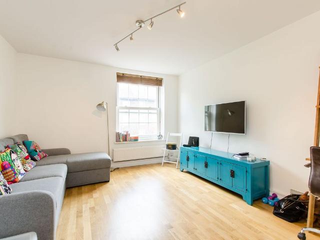 Gosling Way, Brixton, London SW9, 1 bed flat to rent, £1,850 pcm | PrimeLocation