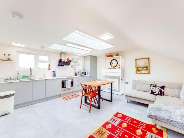 Gospatrick Road, London N17, 2 bed flat to rent, £2,350 pcm | PrimeLocation