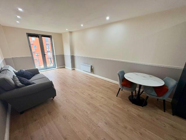 Gotts Road, Leeds LS12, 1 bed flat to rent, £950 pcm | PrimeLocation
