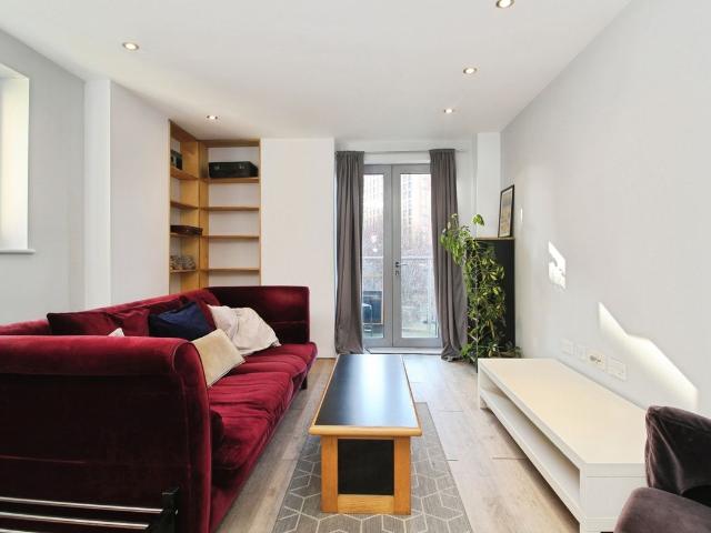 Gotts Road, Leeds LS12, 2 bed flat to rent, £1,200 pcm | PrimeLocation