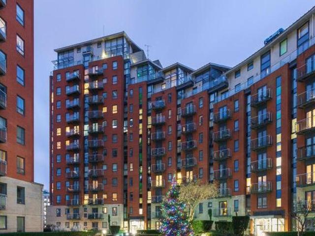 Gotts Road, Leeds, 2 Bedroom Flat