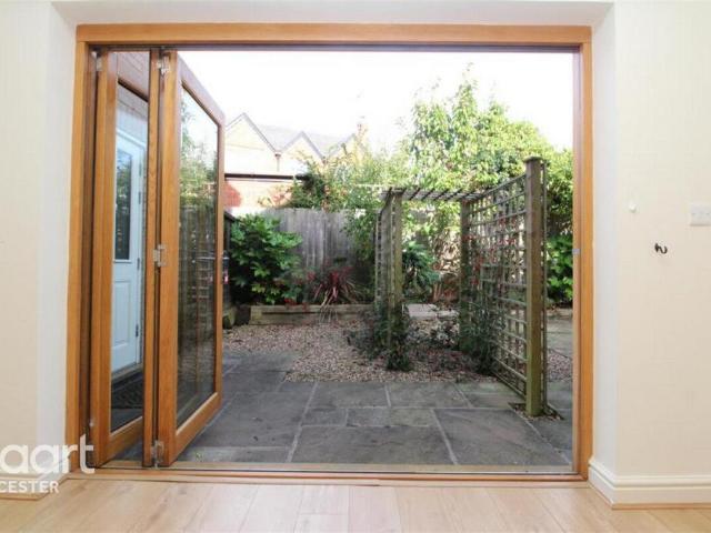 Goughs Lane, Oakham 3 bed detached house to rent £1,695 pcm £391 pw