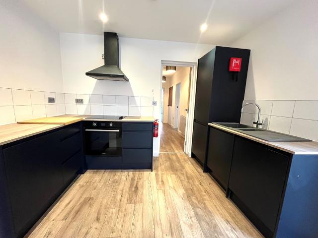 Goulden Road, Manchester M20, 2 bed flat to rent, £1,300 pcm | PrimeLocation