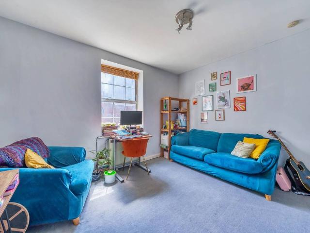 Goulston Street, Aldgate, London E1, 1 bed flat to rent, £1,929 pcm | PrimeLocation