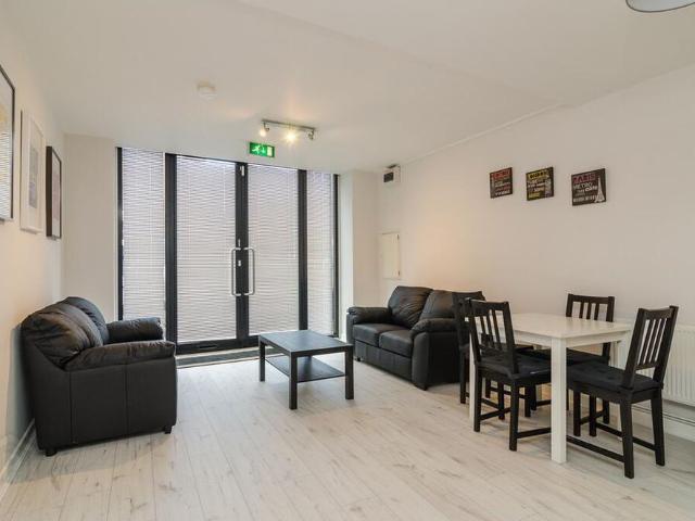 Gound Floor, 4 Melrose Street, Belfast, BT9 7DN
