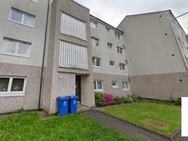 Govan G51 2LL rarely available 2 good sized bedrooms flat for long term let