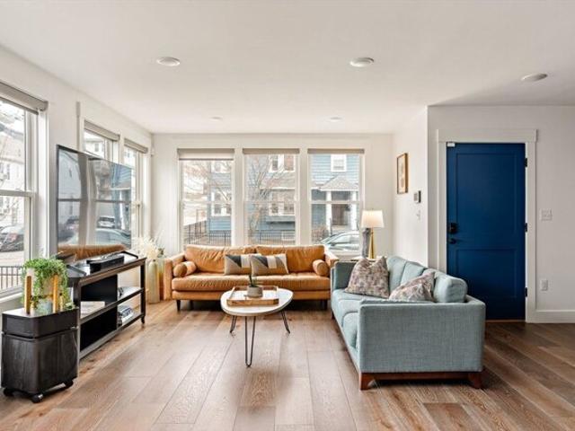 Governor Winthrop Rd Unit,somerville, Condo For Sale