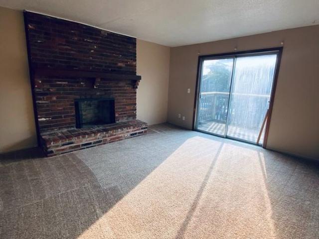 Governors Court 1 Bedroom Apartment for Rent at 1110 W Virginia Ln, Olathe, KS 66061