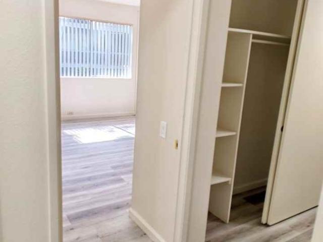 Governors Square Apartments 1 Bedroom Apartment for Rent at 1451 3rd St, Sacramento, CA 95814 Downtown Sacramento