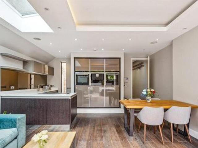 Gowan Avenue, London, 2 Bedroom Apartment