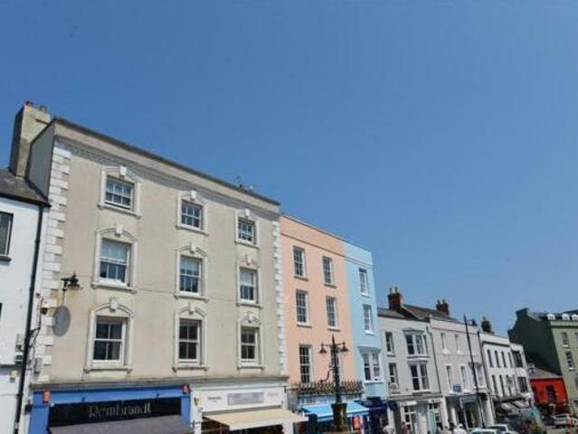 Gower House, Tudor Square, 2 Bedroom Flat
