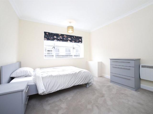 Gower Mews Mansions, Gower Mews, Bloomsbury, London WC1E, 2 bed flat to rent, £3,012 pcm | PrimeLocation