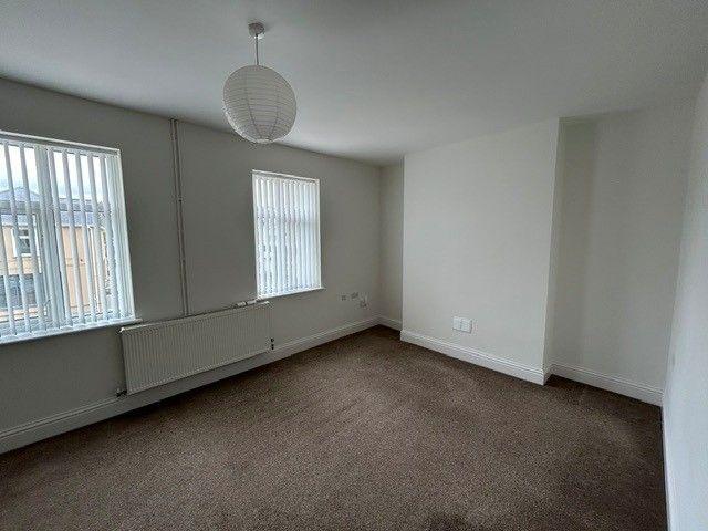 Gower Road, Sketty, Swansea. SA2, 2 bed maisonette to rent, £875 pcm | PrimeLocation