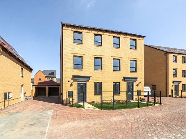 Gowering Way, Abingdon OX14, 3 bed property to rent, £2,200 pcm | PrimeLocation