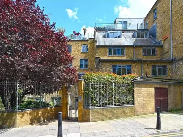 Gowers Walk, London, E1 1 bed apartment for sale £475,000