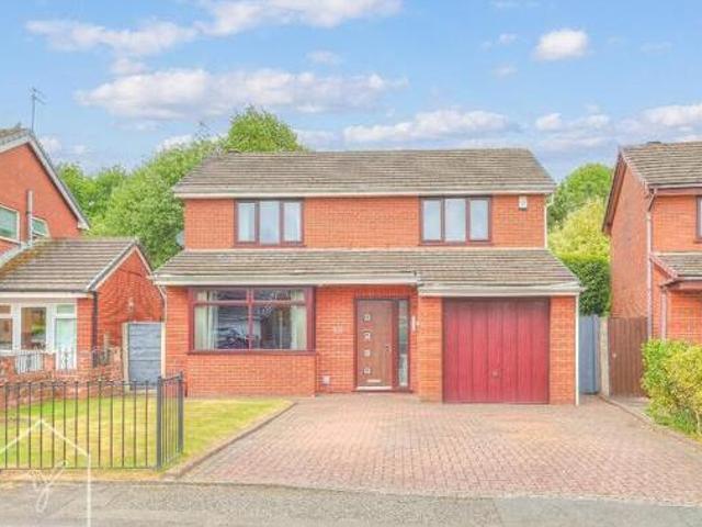 Gloucester Avenue, Heywood, 4 Bedroom Detached