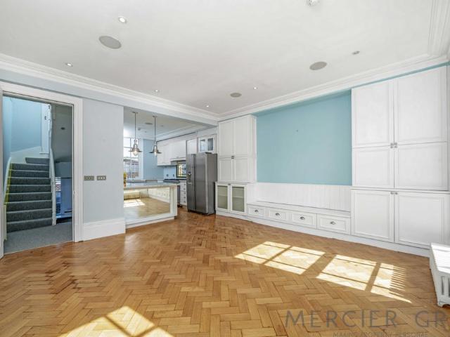 Gloucester Avenue, London NW1 3 bed maisonette to rent £5,997 pcm £1,384 pw