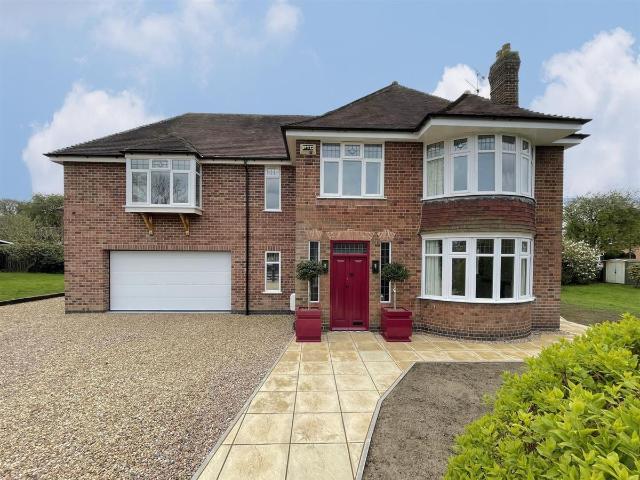 Gloucester Avenue, Melton Mowbray LE13, 5 bed detached house to rent, £2,500 pcm | PrimeLocation