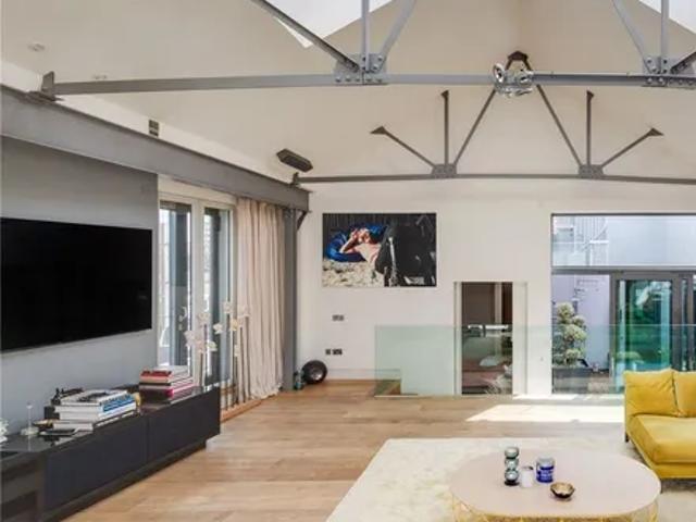 Gloucester Avenue, Primrose Hill, London, NW1 8LA, United Kingdom | 3 bed house for rent #167751929 | Rentberry