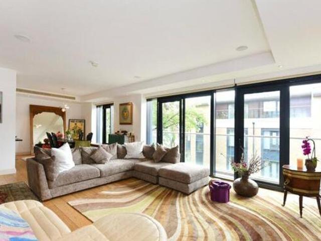 Gloucester Avenue, Primrose Hill, 3 Bedroom Apartment
