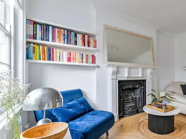 Gloucester Crescent, Primrose Hill, London, NW1 7EG, United Kingdom | 1 bed apartment for rent #167381184 | Rentberry