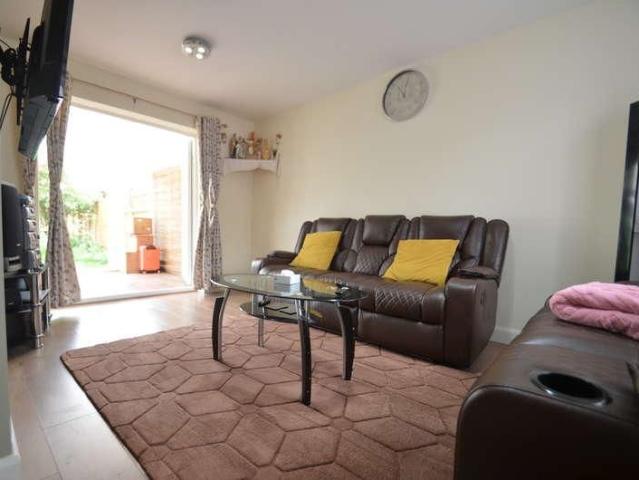 Gloucester Crescent, Staines upon thames, TW18
