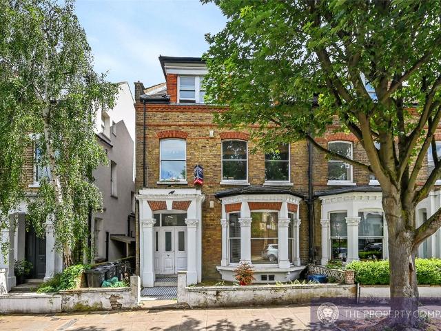 Gloucester Drive, Finsbury Park, London N4, 2 bed flat to rent, £2,850 pcm | PrimeLocation