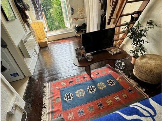 Gloucester Drive, London N4, 1 bed flat to rent, £1,595 pcm | PrimeLocation