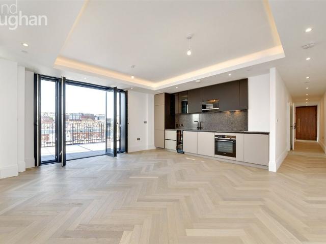 Gloucester Place, Brighton BN1, 2 bed flat to rent, £3,000 pcm | PrimeLocation