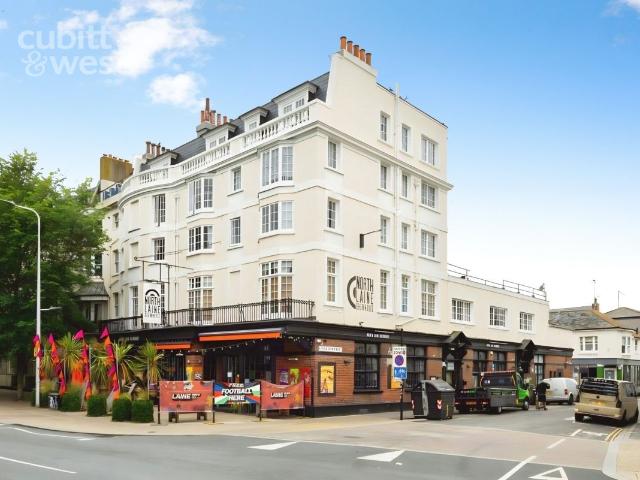 Gloucester Place, Brighton BN1, 2 bed flat to rent, £1,850 pcm | PrimeLocation