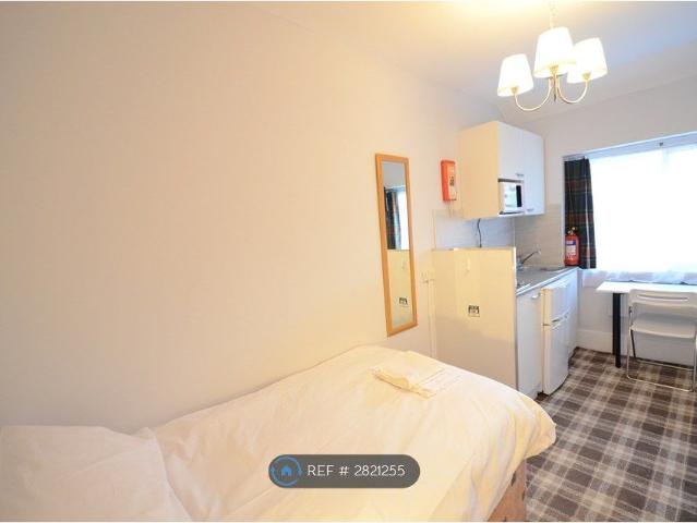 Gloucester Place, London W1U, Room to rent, £1,408 pcm | PrimeLocation
