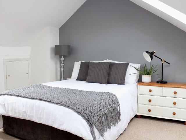 Gloucester Road, Cheltenham GL51, 6 bed terraced house to rent, £3,000 pcm | PrimeLocation