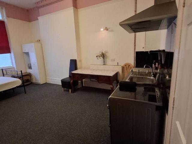 Gloucester Road, Avonmouth, Bristol BS11, Studio to rent, £1,000 pcm | PrimeLocation