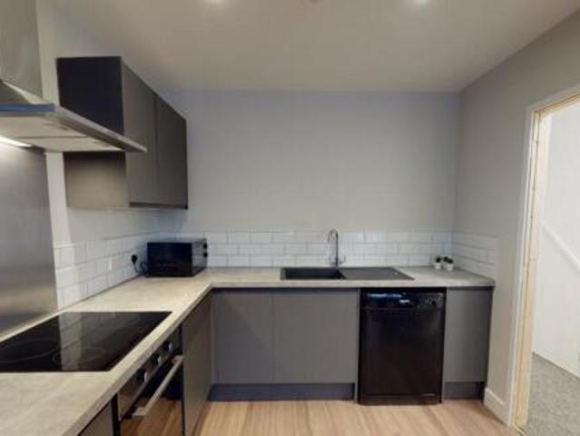 Gloucester Road, Bishopston, 8 Bedroom Flat