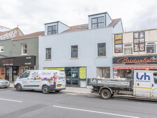 Gloucester Road, Bristol BS7 3 bed flat to rent £2,400 pcm £554 pw