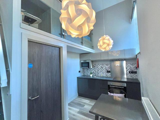 Gloucester Road, Bristol BS7 Studio to rent £1,195 pcm £276 pw