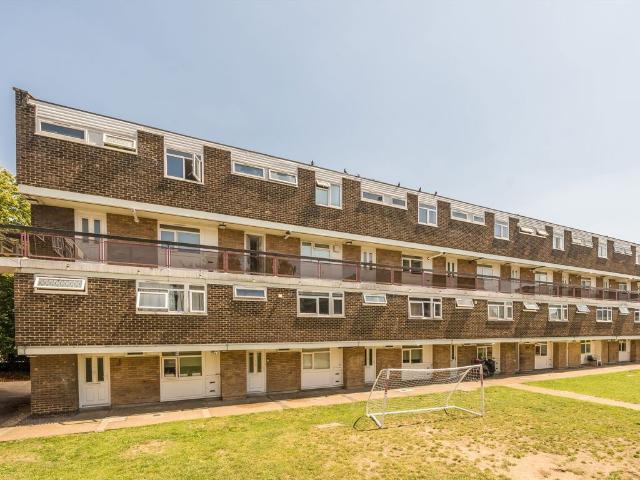 Gloucester Road, Kingston Upon Thames KT1, 4 bed flat to rent, £2,600 pcm | PrimeLocation