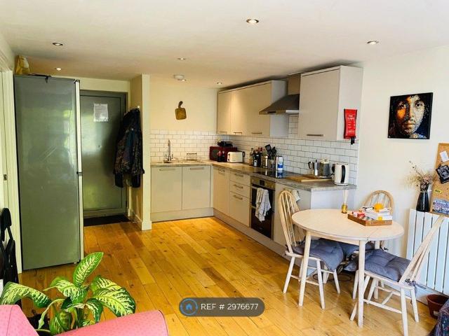 Gloucester Road, Horfield, Bristol BS7, 3 bed shared accommodation to rent, £2,300 pcm | PrimeLocation