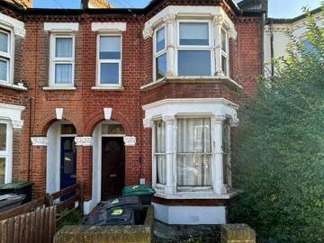Gloucester Road, London, 2 Bedroom Flat