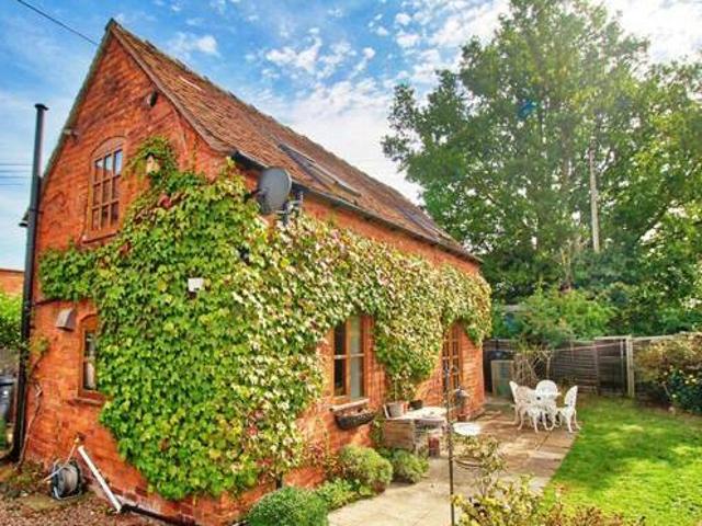 Gloucester Road, Malvern, 2 Bedroom Cottage