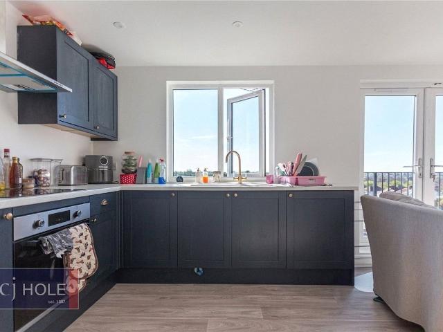 Gloucester Road North, Bristol BS7, 2 bed flat to rent, £1,500 pcm | PrimeLocation