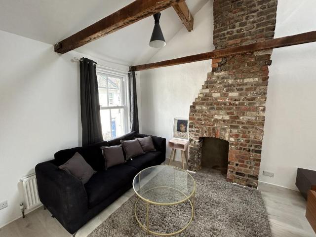Gloucester Street, Brighton BN1 5 bed house to rent £3,500 pcm £808 pw