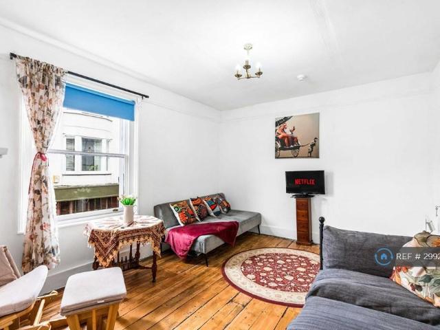 Gloucester Street, Brighton, BN1 Studio to rent £1,650 pcm £381 pw