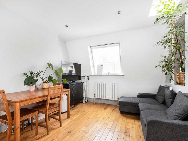 Gloucester Street, Pimlico, SW1V 2 bed flat to rent £2,600 pcm £600 pw
