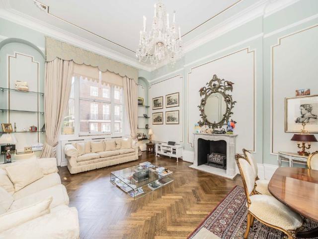 Gloucester Square, Notting Hill W2, 2 bed flat to rent, £6,045 pcm | PrimeLocation