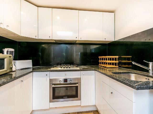 Gloucester Terrace, Bayswater, London W2, 2 bed flat to rent, £3,250 pcm | PrimeLocation