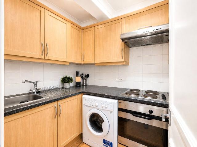 Gloucester Terrace, London W2, 1 bed flat to rent, £1,790 pcm | PrimeLocation