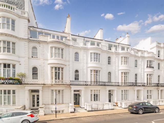 Gloucester Terrace, London W2, 2 bed flat to rent, £4,250 pcm | PrimeLocation